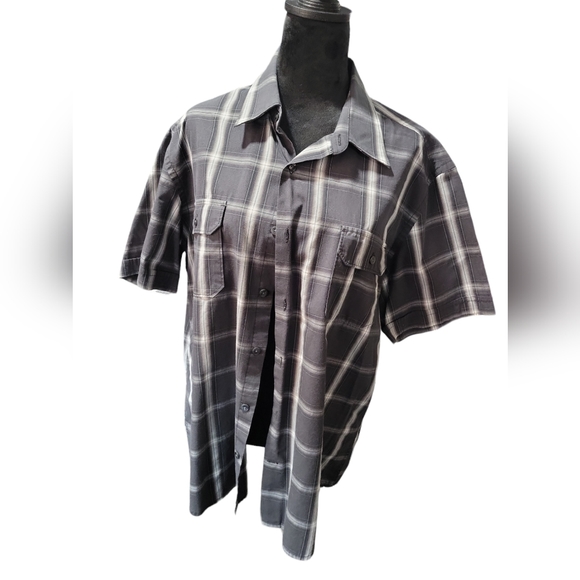 Axist | Shirts | Axis T Collared Button Down Mens Shirt Black White ...